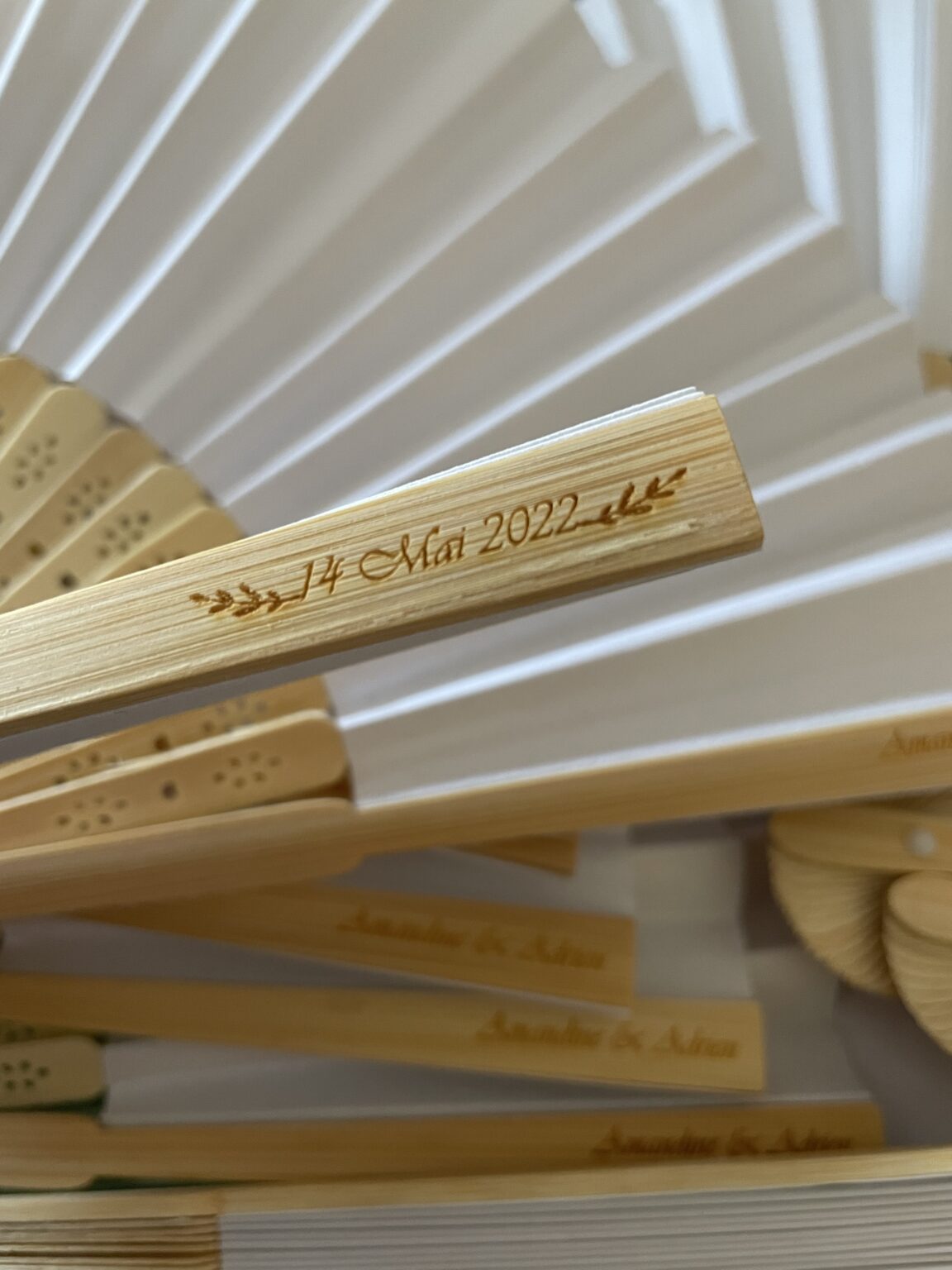 Eventail en Bambou personnalisé pour mariage - Idée cadeau